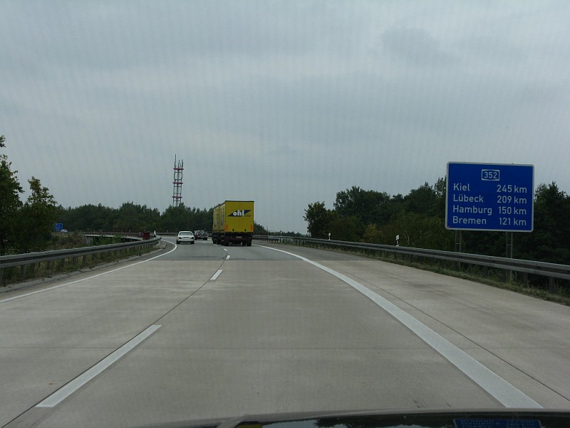 A352